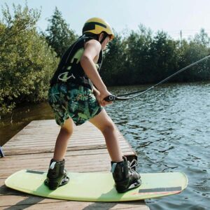 Kids Club Wakeboard Lessons Surrey - Thorpe Lakes